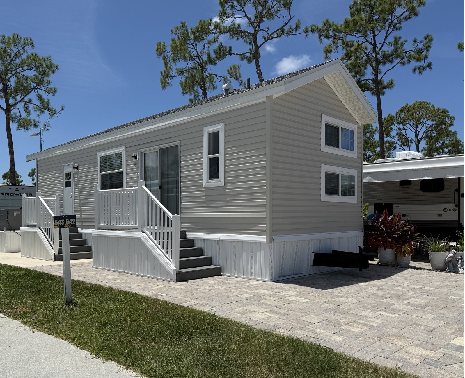 RV Resort in Fort Myers, FL - Sun Retreats Estero Bay